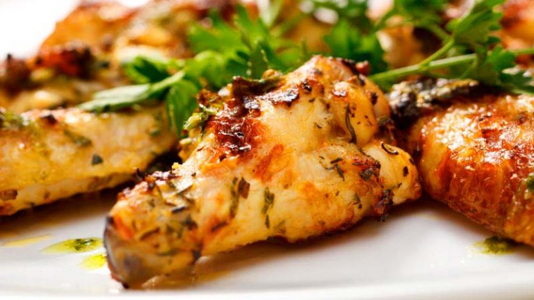 Pollo al ajillo, la receta tradicional española - Cocinateelmundo.com
